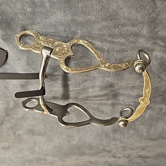Showman | Other | Showman Horse Bit Engraved Full Cheek Heart Show Tack ...